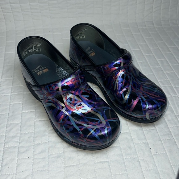 Dansko | Shoes | Dansko Xp 2 Ribbon Patent Leather Womens Eu 38 | Poshmark